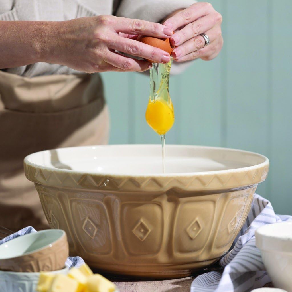 7 Best Extra Large Ceramic Mixing Bowls That Won't Make You Sick (While ...